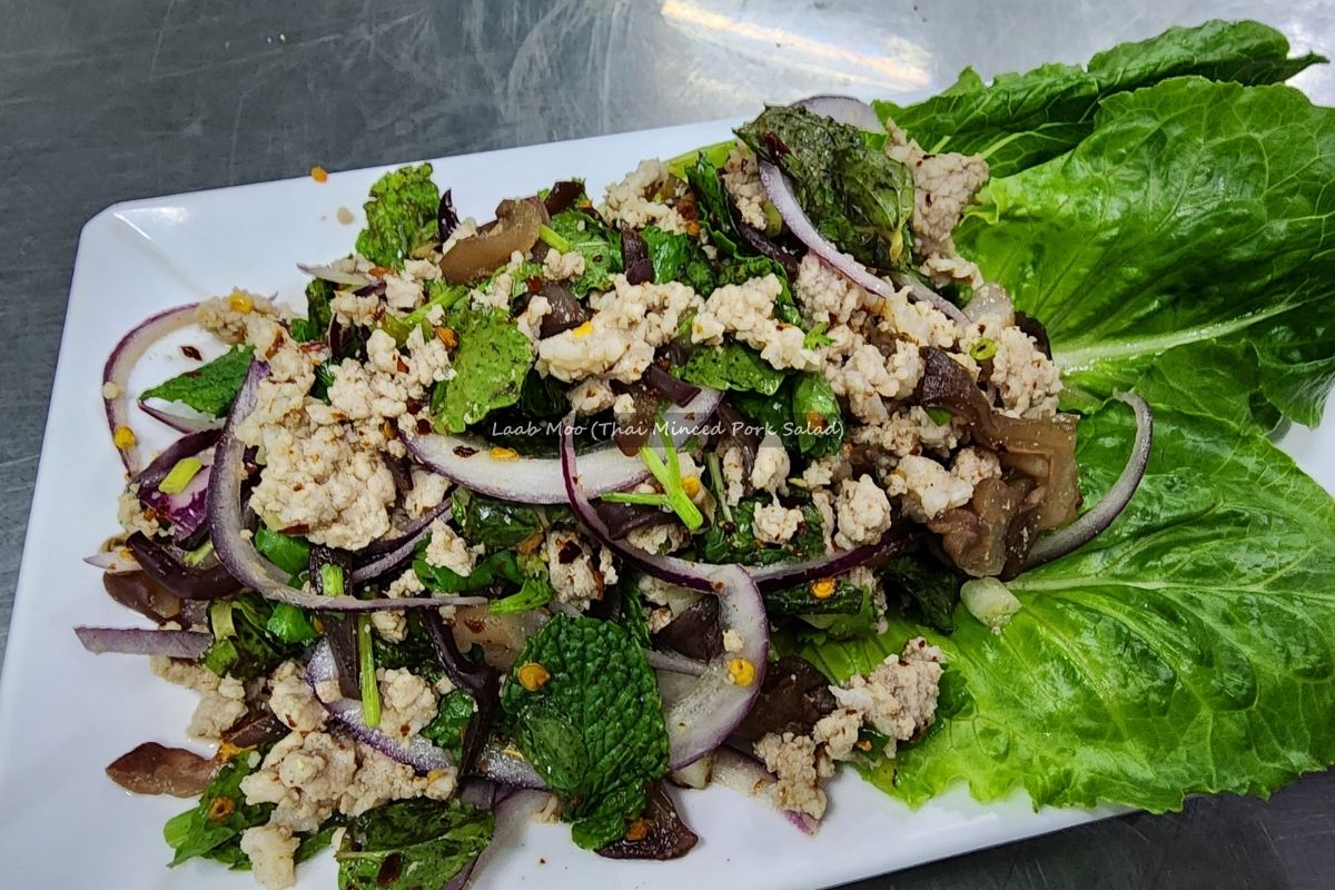 Laab Moo (Thai Minced Pork Salad) – Authentic Thai Minced Pork Salad Recipe